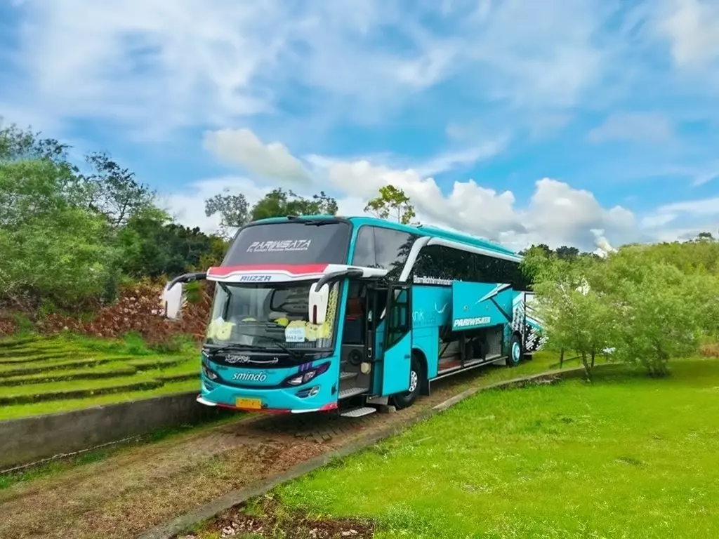 Sewa Bus Pariwisata ke Gunung Mas Puncak Bogor Terpercaya
